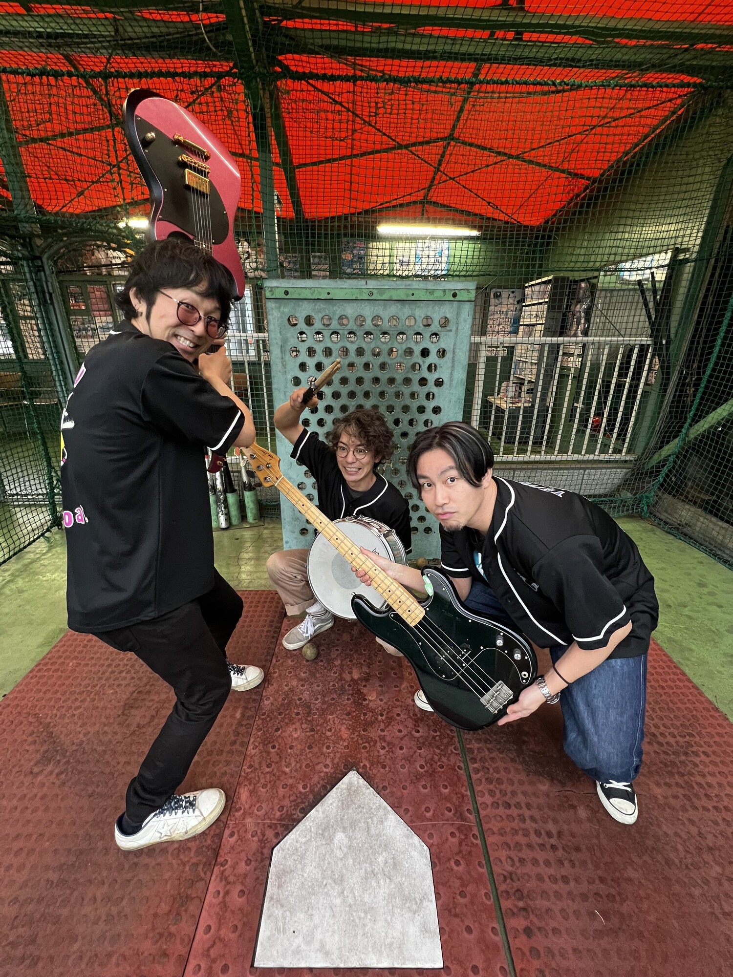 【NEWS!!】WORLD WIDE records所属大阪「Swing Goat」が配信リリース！ | LONG PARTY RECORDS